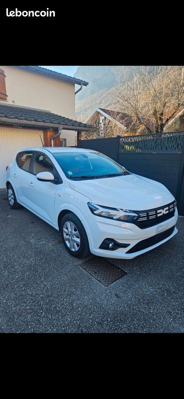 Dacia Sandero Expression SCe 65 cv - Voitures