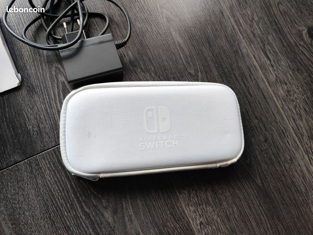 Switch lite bleu - Consoles