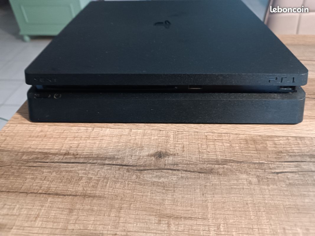 Console de jeux Sony PS4 - Consoles