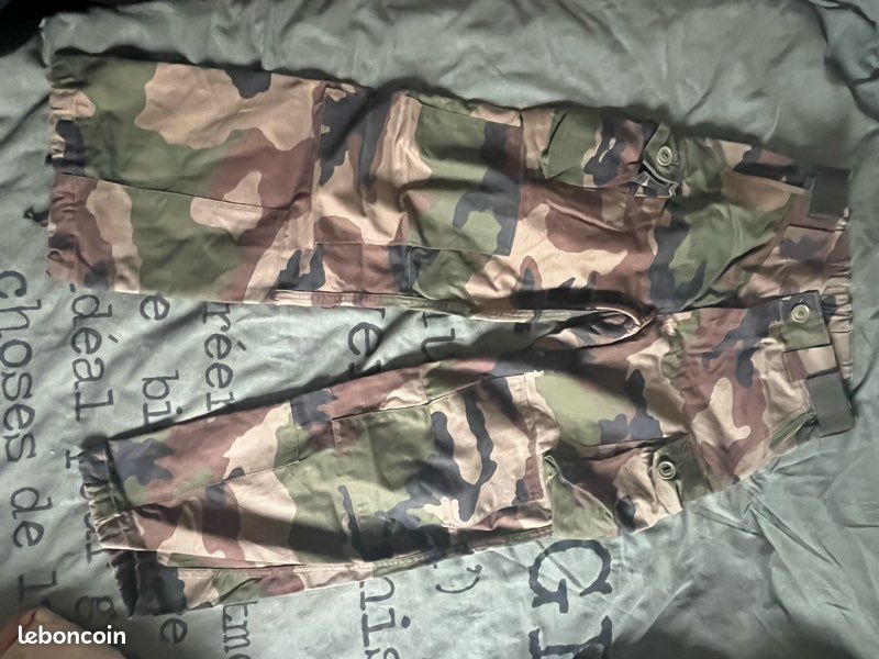 Lot Habits Militaires - Vêtements