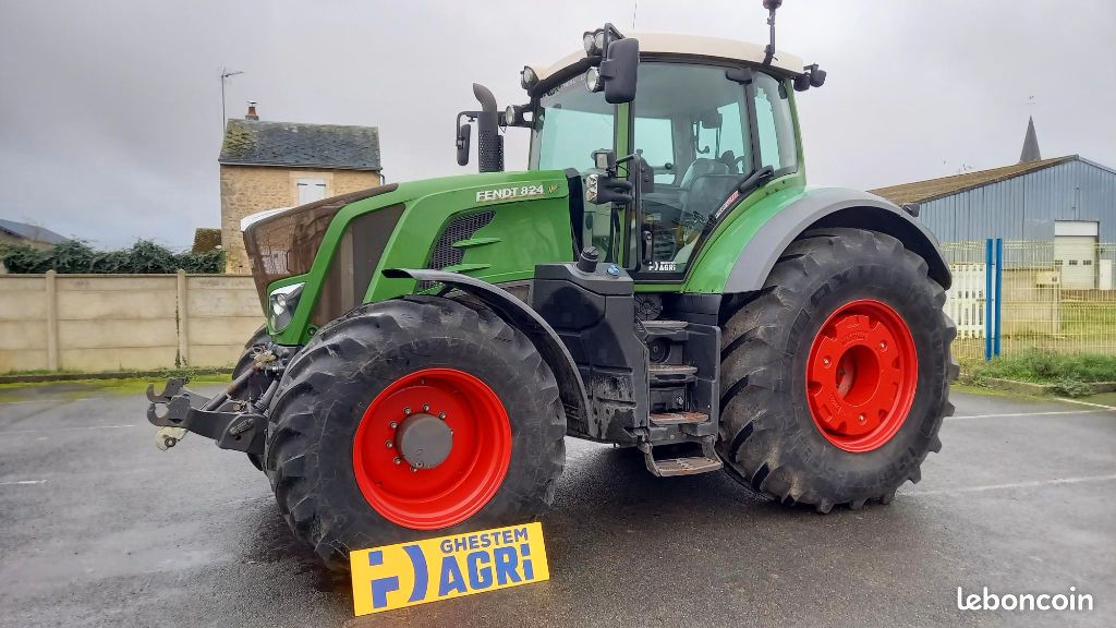 Fendt 824 VARIO PROFI + - Tracteurs