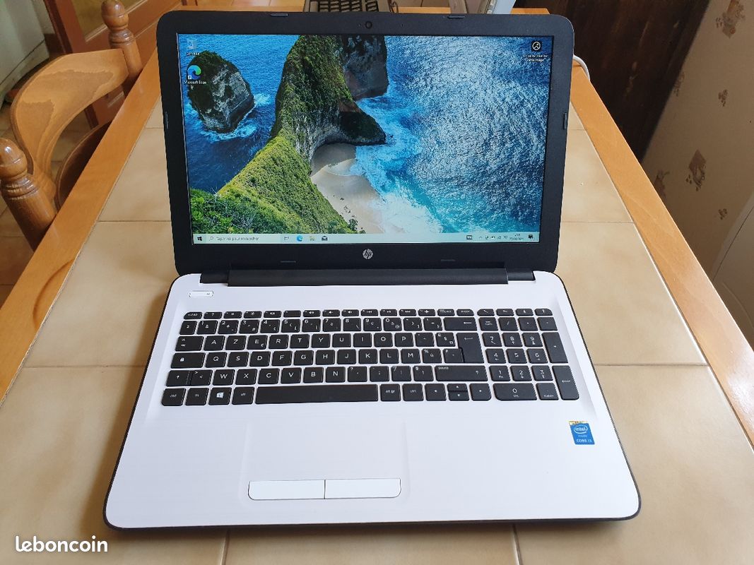 PC portable hp 15 Processeur i3 avec ssd 120go très beau ,très propre ...