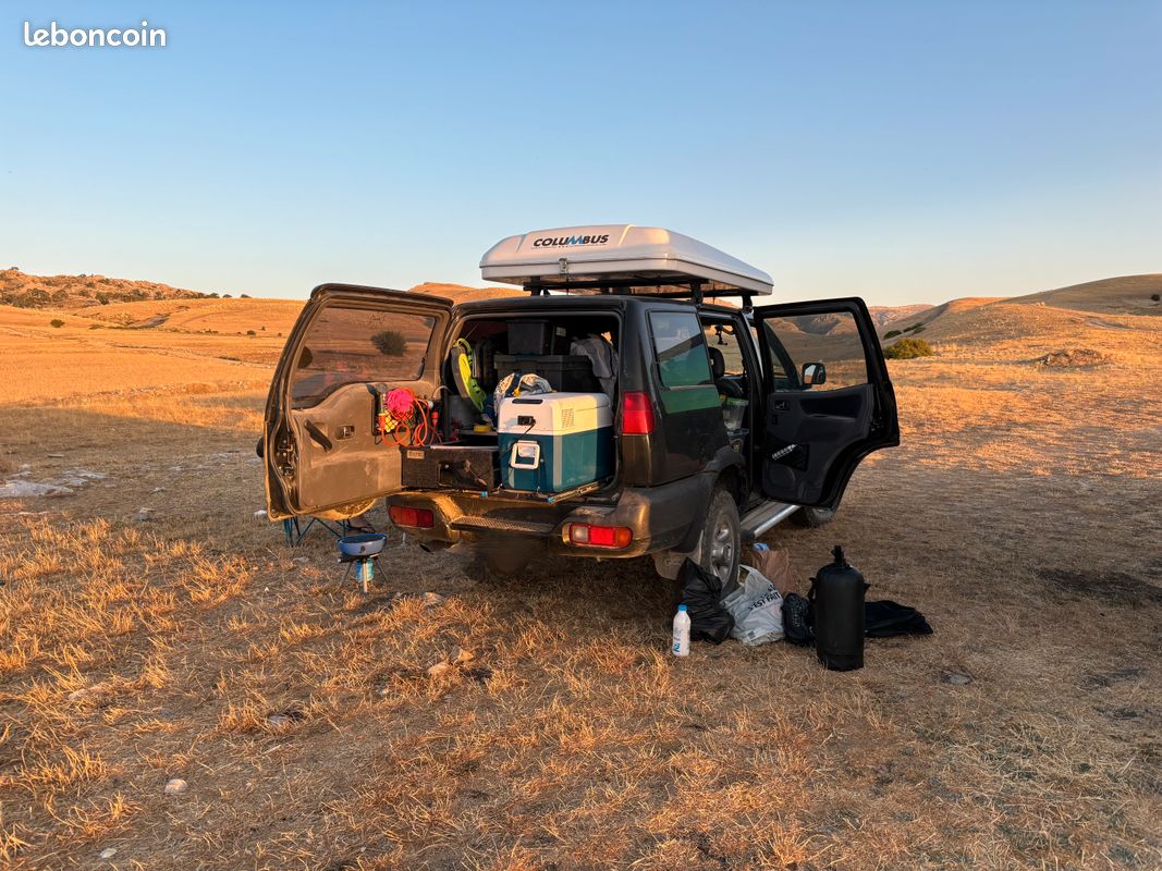 Ford maverick 4x4 aménagé ( terrano 2 ) - Caravaning