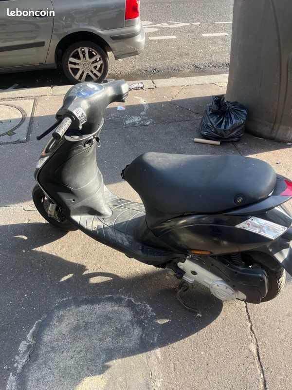 Piaggio zip 4 temps - Motos