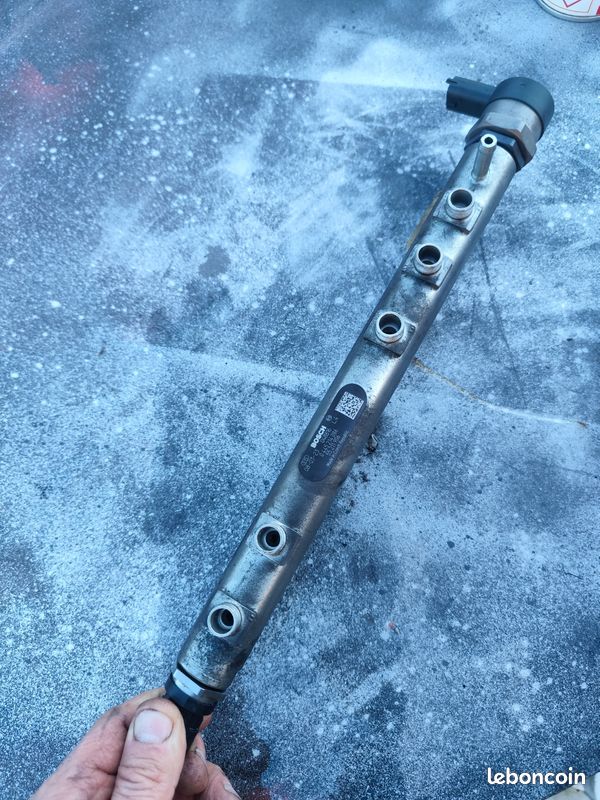 Rampe d'injection 1,3jtd 199b2000 - Équipement auto