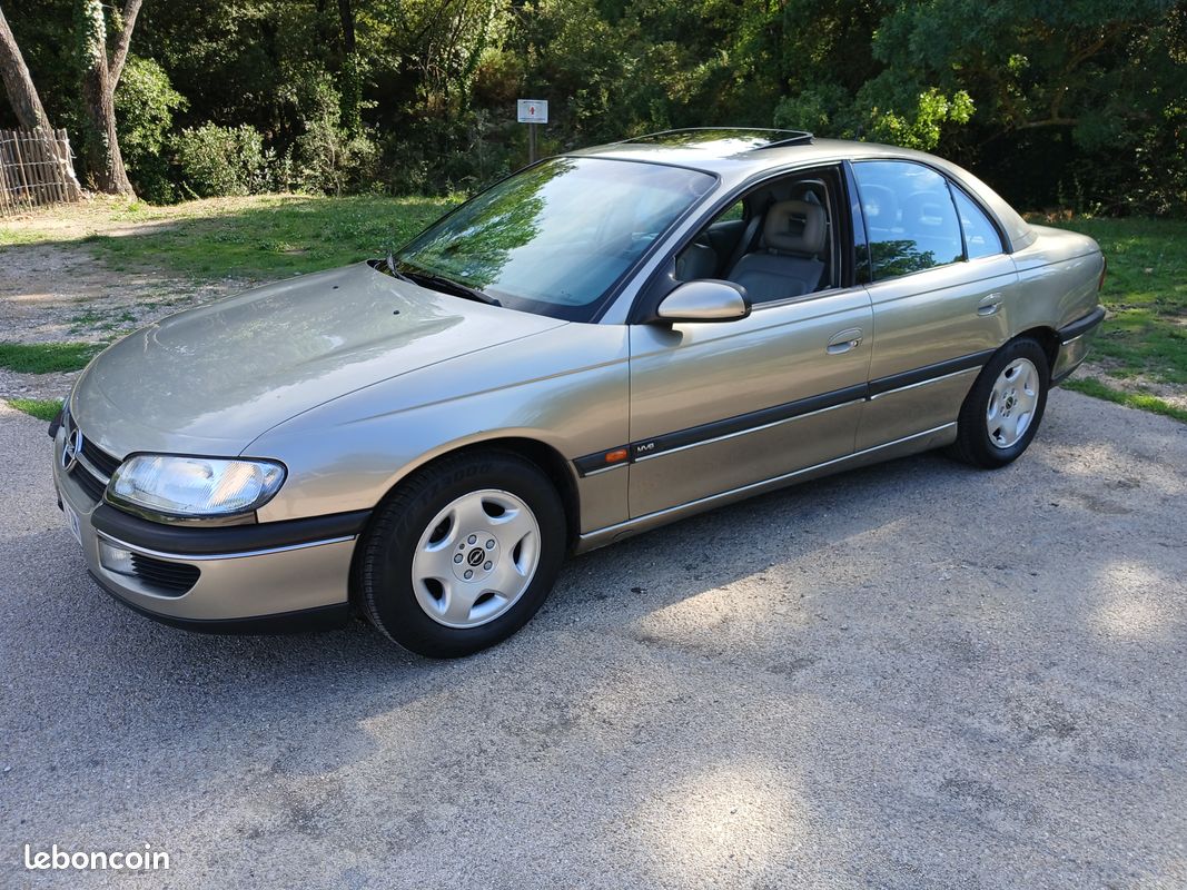 Opel Omega MV6 - Voitures