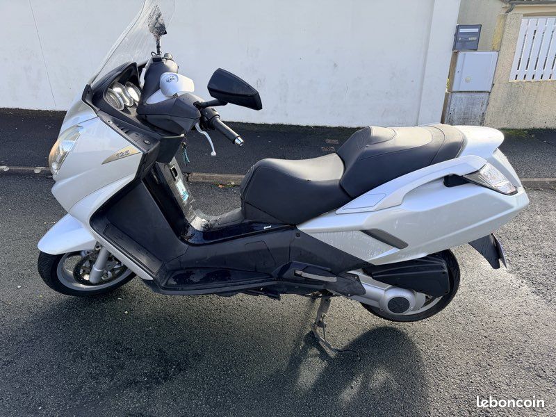 Scooter Peugeot Satellis 125cc 2015 - Motos