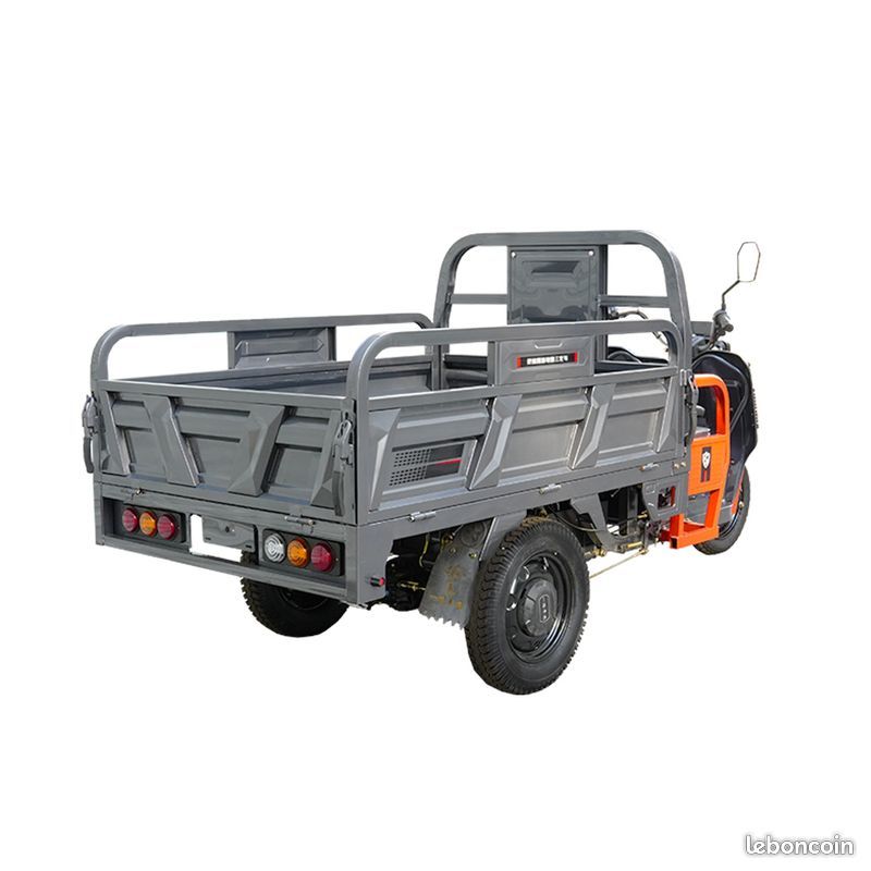 Transporteur trois roues sans contrainte de permis - Benne basculante ...