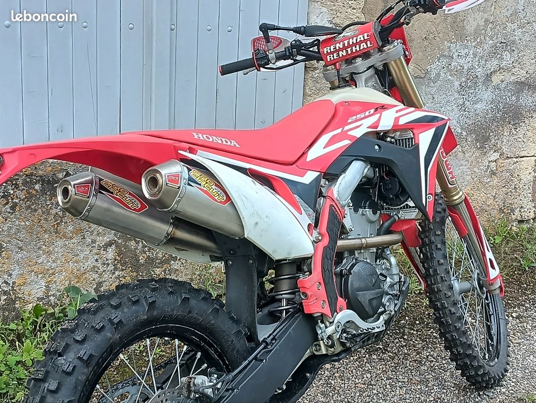 Honda 250 crf r - Motos