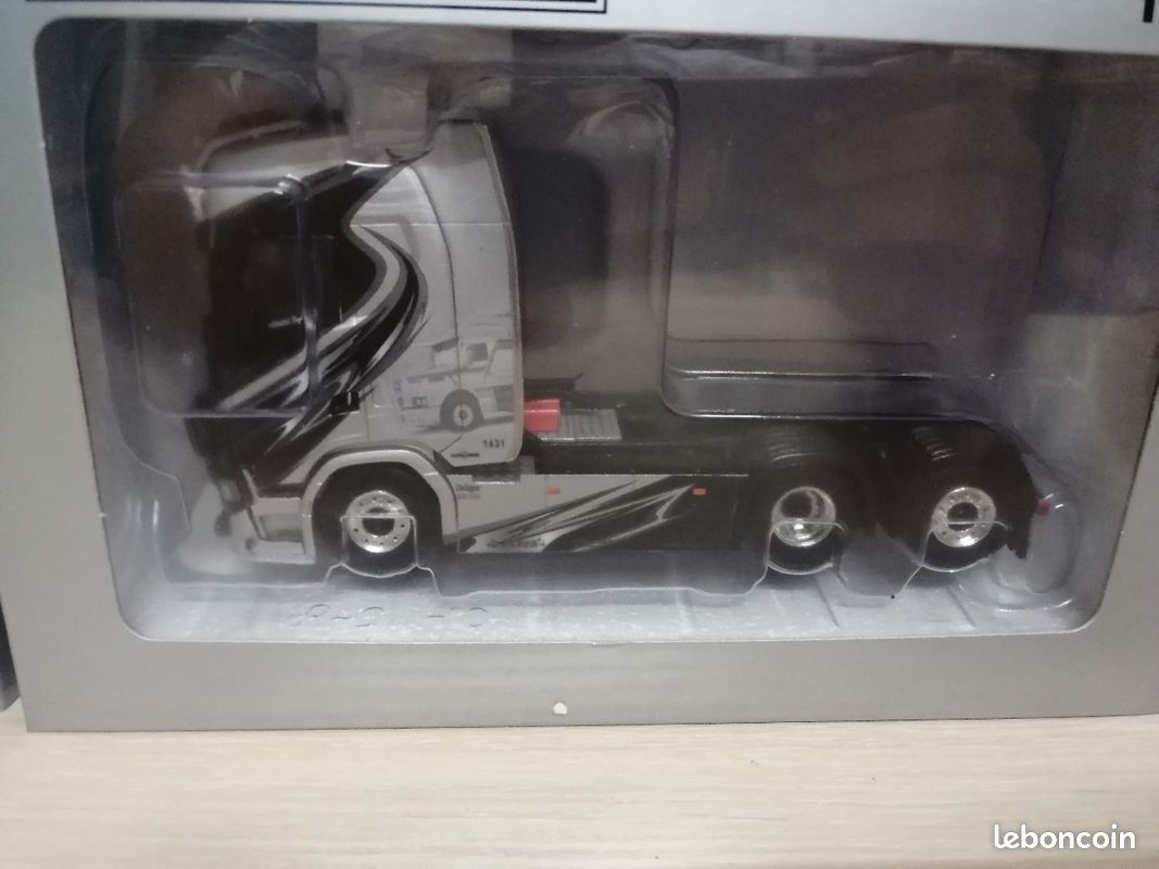Scania s highline tank cargo wsi 1/50 - Collection
