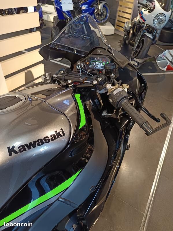 Kawasaki ZX-10R 998 cm3 - Motos