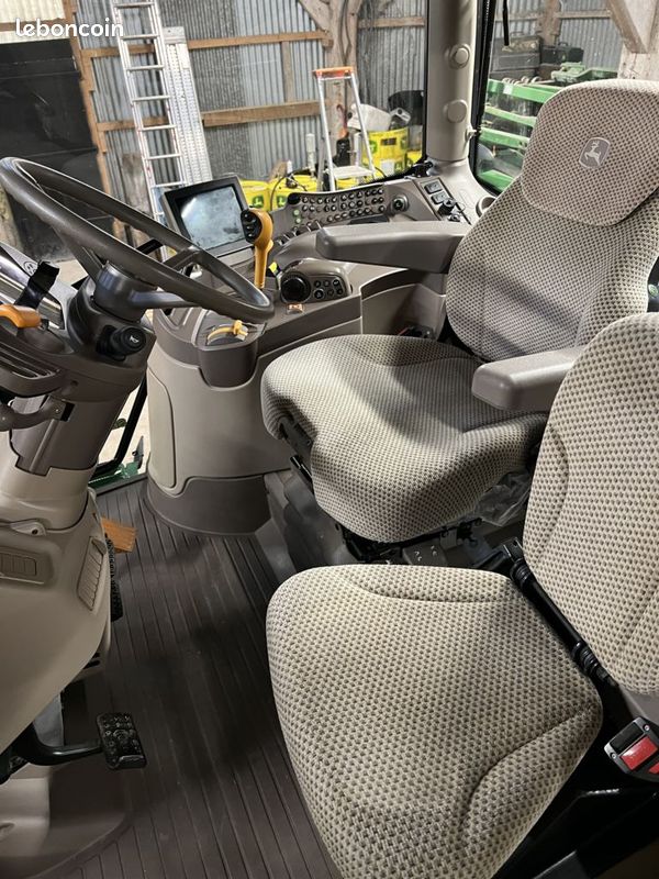 John Deere 6155R - Tracteurs