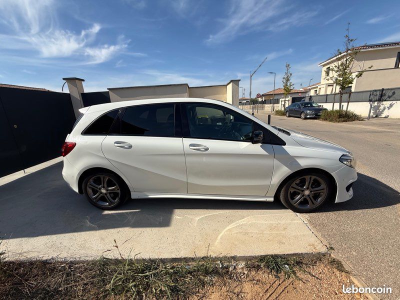 Mercedes CLASS B 220CDI 170ch - Voitures