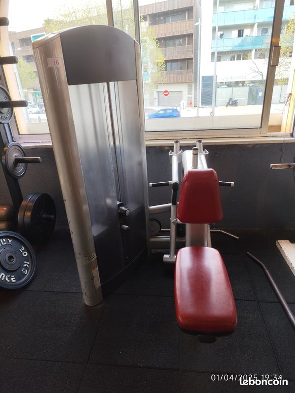 Machine de musculation pro - Sport & Plein air