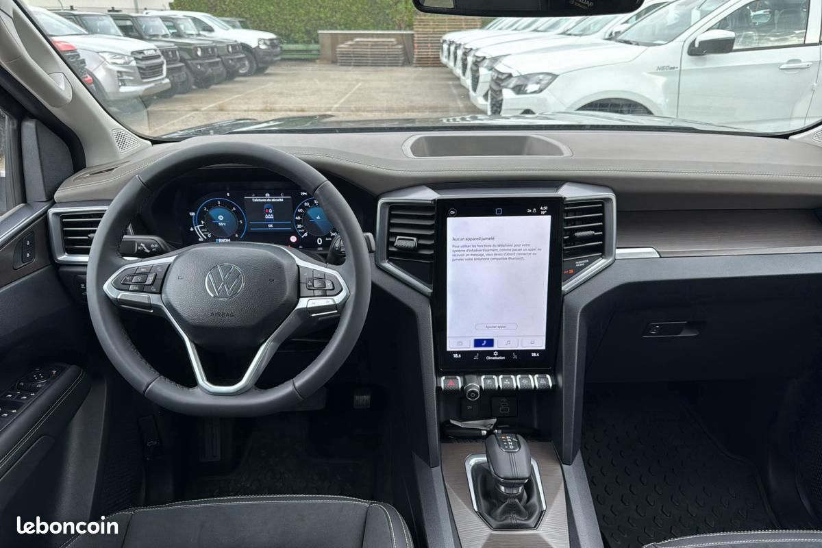 Volkswagen Amarok V6 240 BVA10 STYLE - Voitures