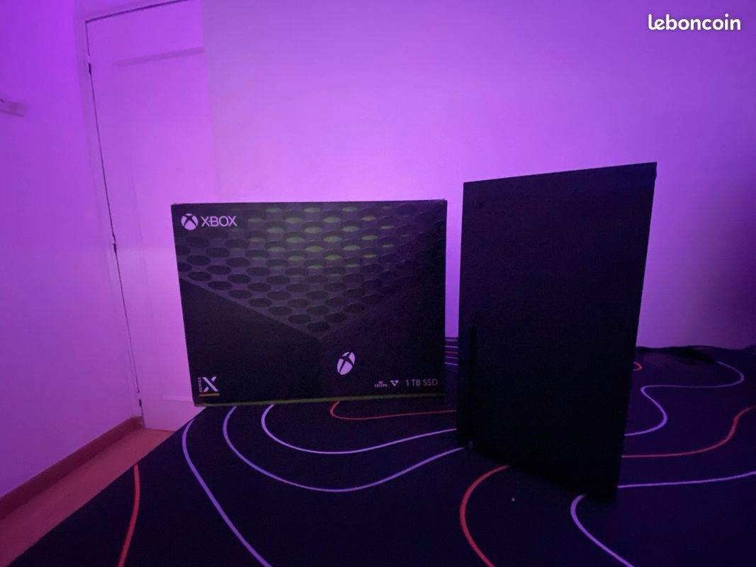 Je vends ma Xbox séries x en très bon état , avec un écran 165hz + 1 ...
