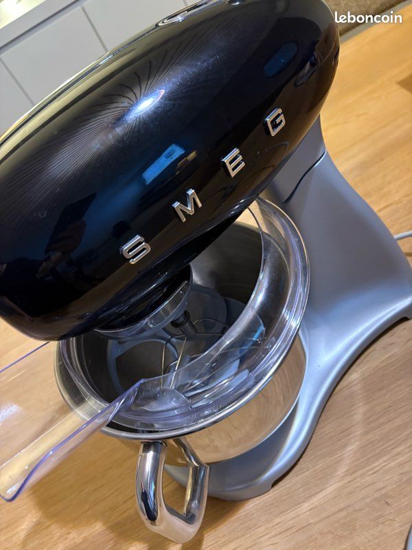 Robot Pâtisserie Smeg - Électroménager