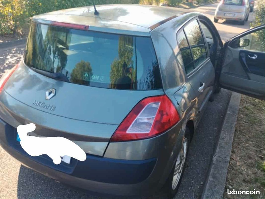 Voiture occasion Bon état - Voitures