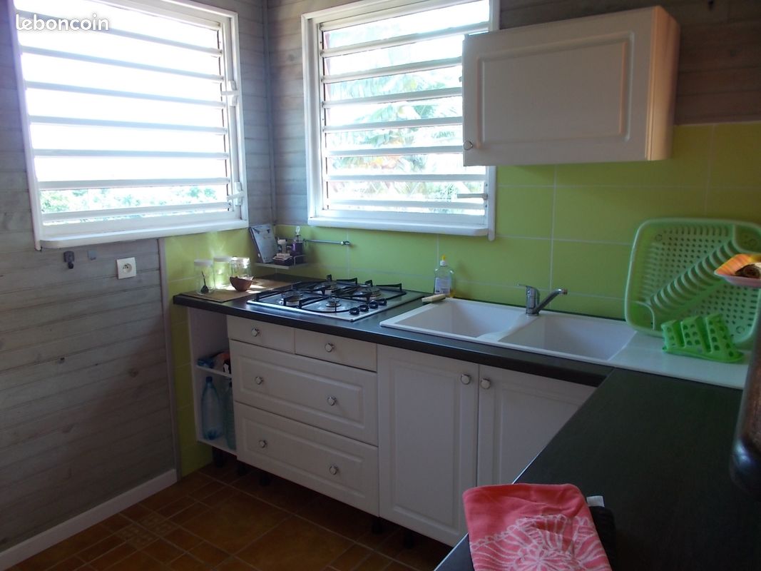 Jolies locations MER, 2 étoiles, piscine, clim F2 ou studio sur jard - Locations saisonnières