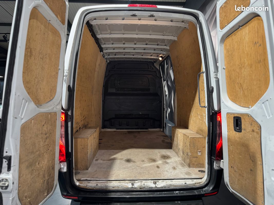 Mercedes Sprinter 311 CDI 2.2 D 114 CH Traction 39 3T5 L2H2 First ...