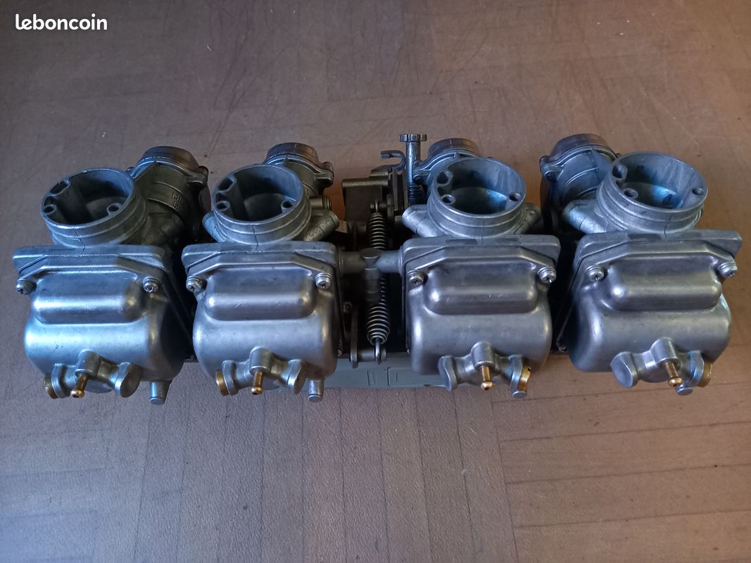 Carbus Mikuni Suzuki GS 550D ou Kawa Z900 - Équipement moto