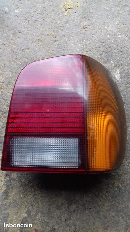 Feu arrière polo - Équipement auto