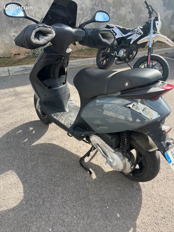 Zip 2t - Motos