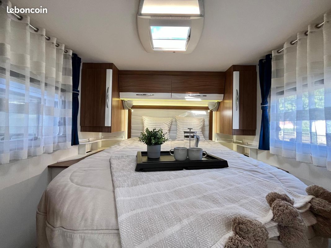 Camping Car Intégral Poids Lourd Pilote G 741 - Fiat Ducato 2.3 L 150 CV - 35 795 KMS - Lit ...