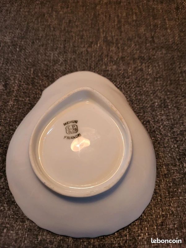 Coupelle ancienne coquille en porcelaine Mehun France – décor floral ...
