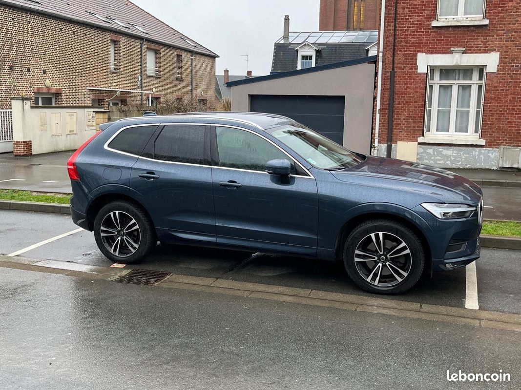 VOLVO XC60 B4 Business Geartronic 8 - Voitures