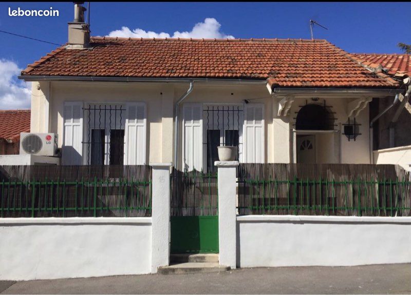 Charmante maison de ville - Locations saisonnières