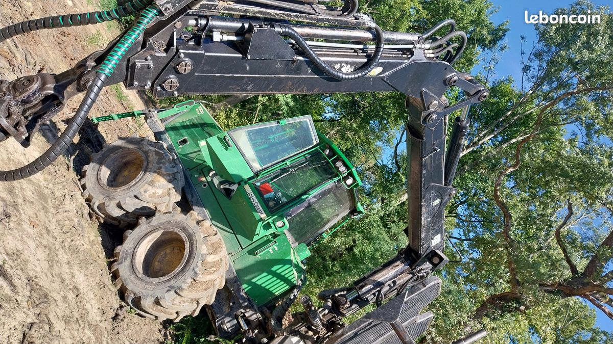 Grue forestiere john deere CF585 10t - Matériel agricole