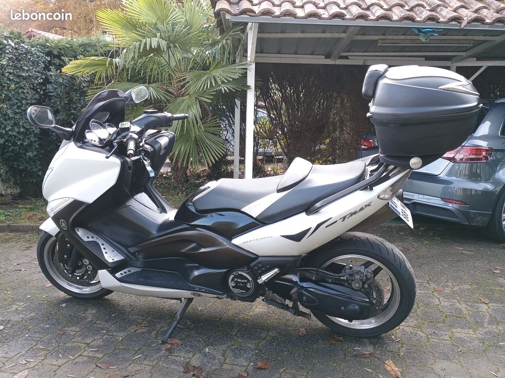 TMAX 500 White max - Motos