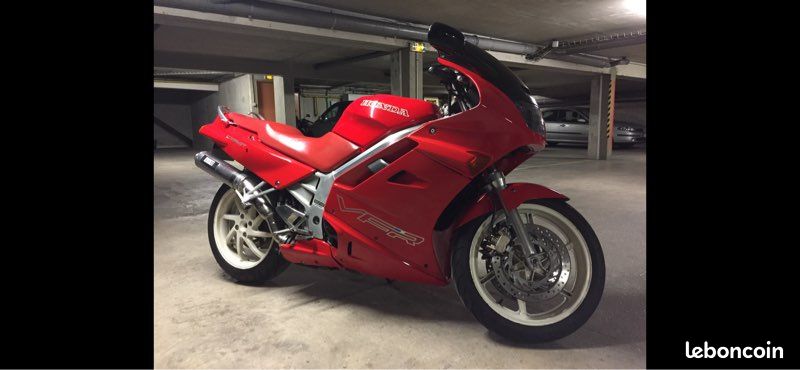 Honda Vfr 750 carat - Motos