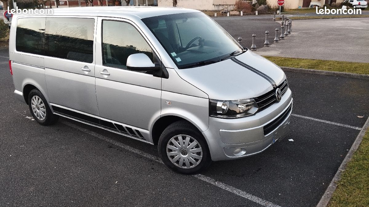 Volkswagen multivan 2l TDI 140 de 2010 - Voitures