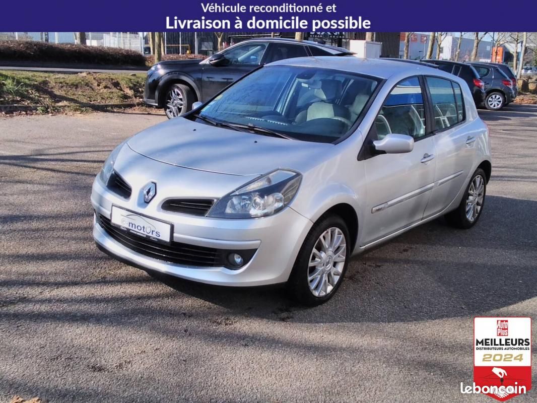 Renault Clio 1.6 16V 110 - Initiale Proactive A - Voitures