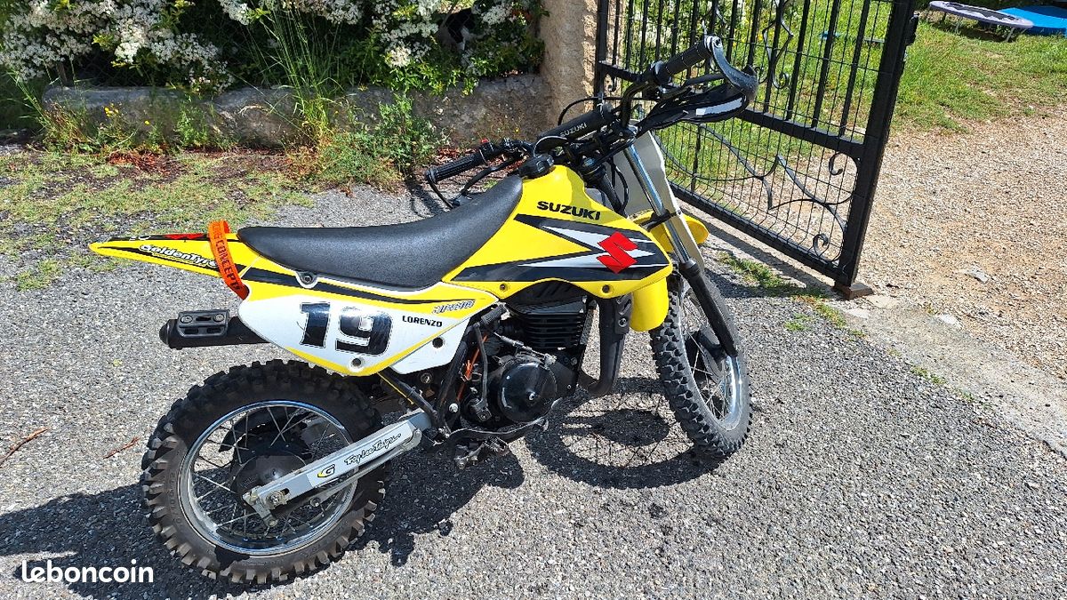 Suzuki JR80 très peu roulé - Motos