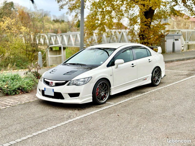 Honda Civic Type R FD2 - Voitures