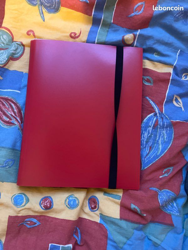 Classeur cartes Pokémon rouge pro avec cartes one pièce gratuit à l ...