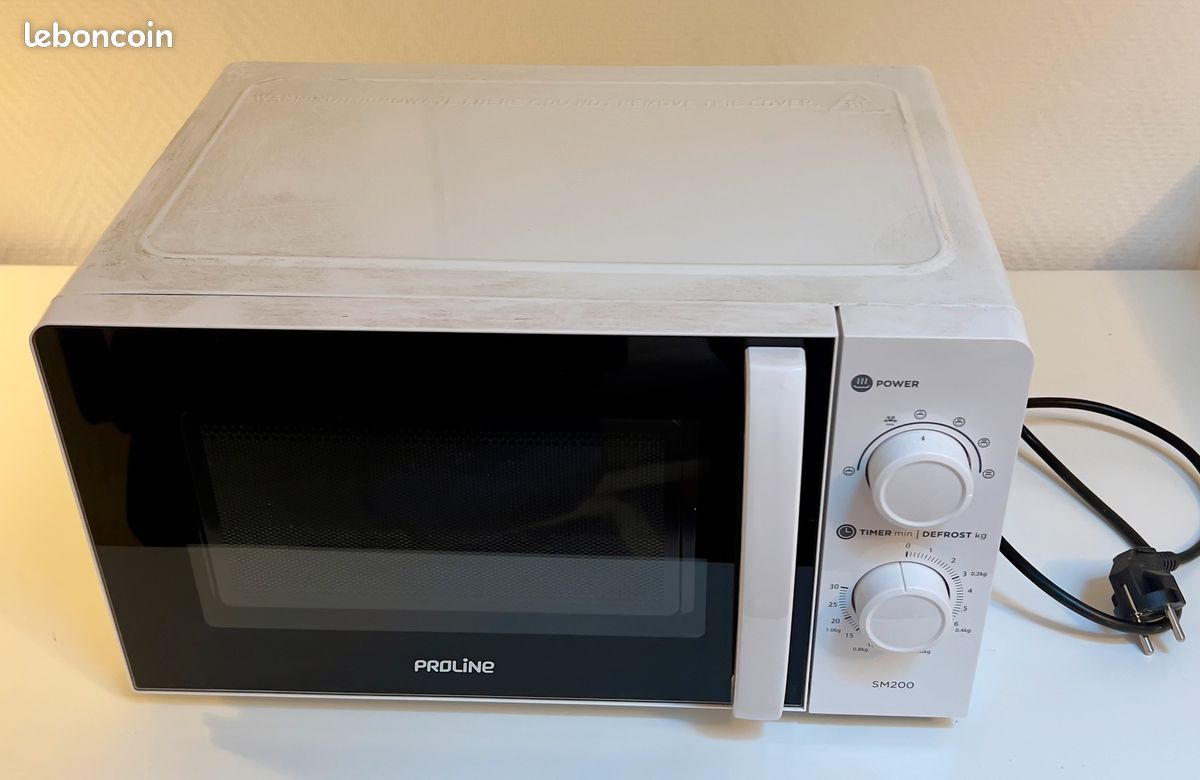 A vendre four micro-ondes Proline SM200 blanc - Électroménager