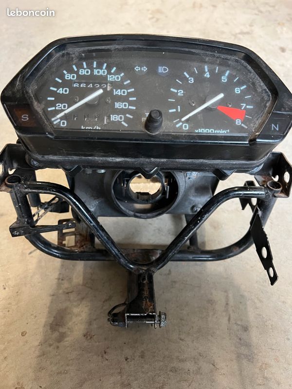 Honda 650 NX RD02 Dominator optique compteurs - Équipement moto