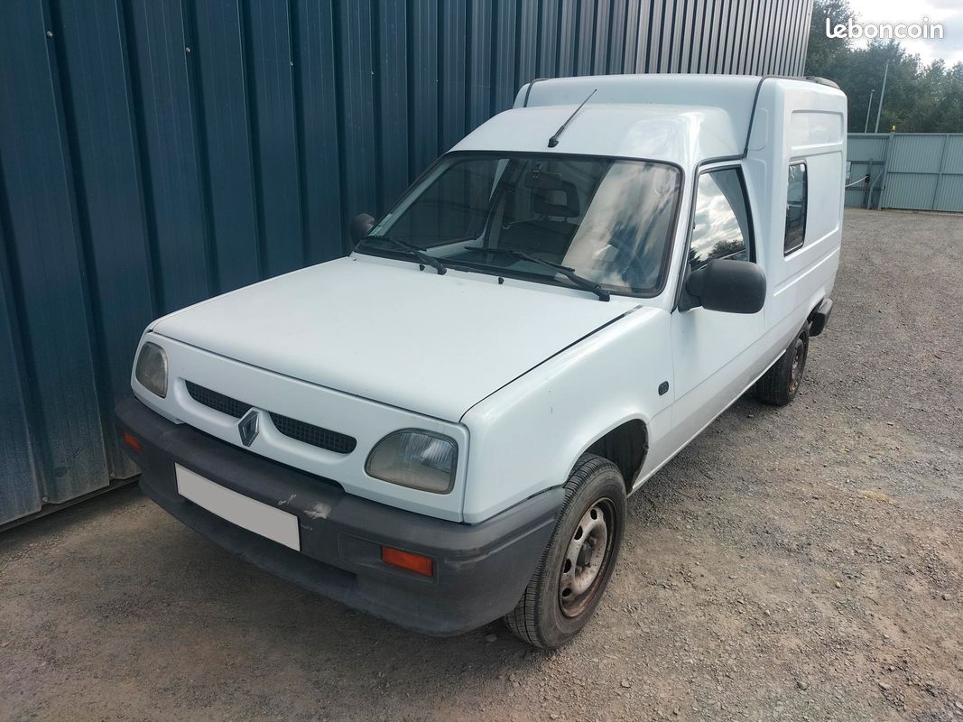 PIECES RENAULT Express II 1.2 i Fourgon 55cv - Équipement auto