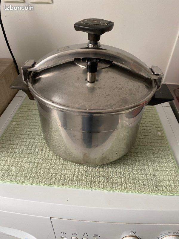 Cocotte Seb - Électroménager