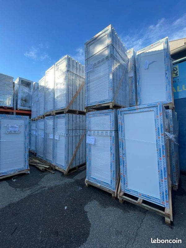 Porte de service PVC - Bricolage