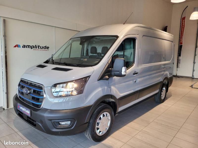 Ford Transit 2T Fg PE 350 L2H2 135 kW Batterie 75/68 kWh Trend Business - Utilitaires