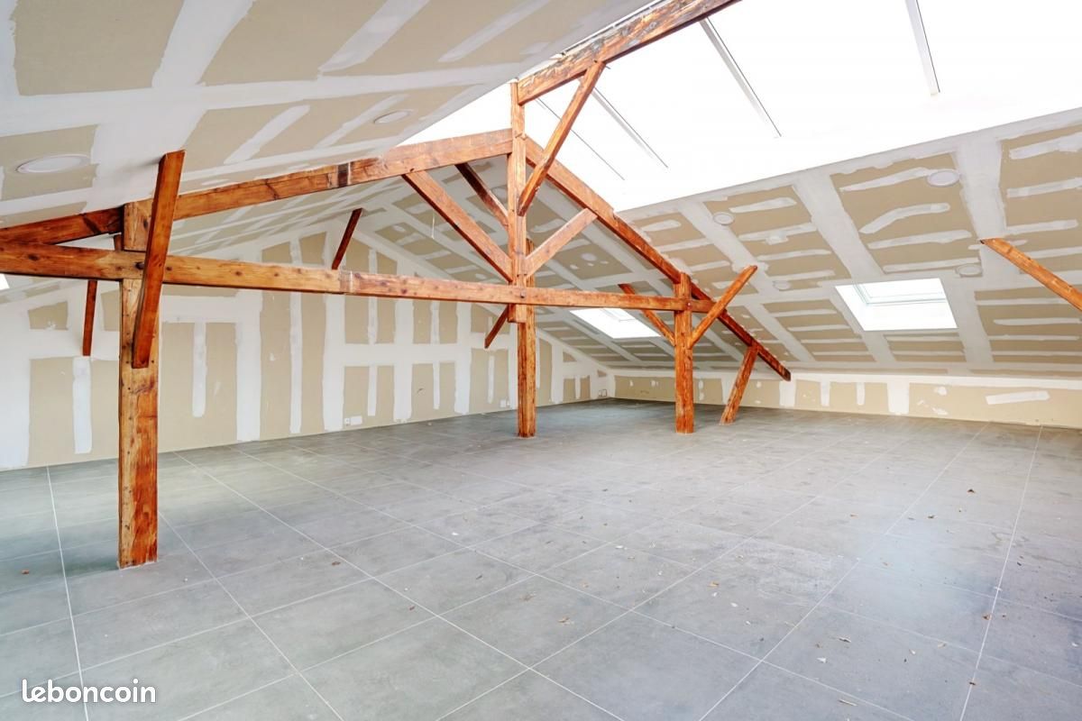 Local bureaux 375 m² - Bureaux & Commerces