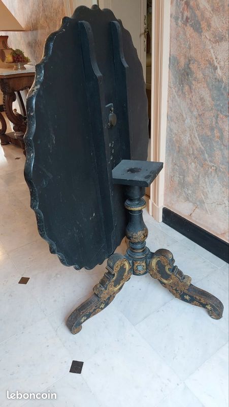 Grand gueridon basculant Napoléon III - Ameublement