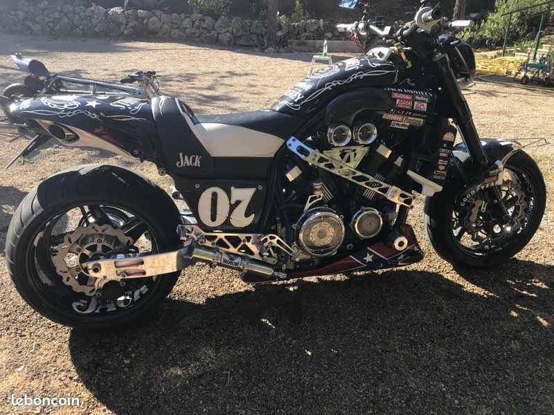 V Max 1300 - Motos