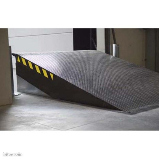 Niveleur De Quai Encastré Avec Lèvre Rabattable L2560 x l2000 ...