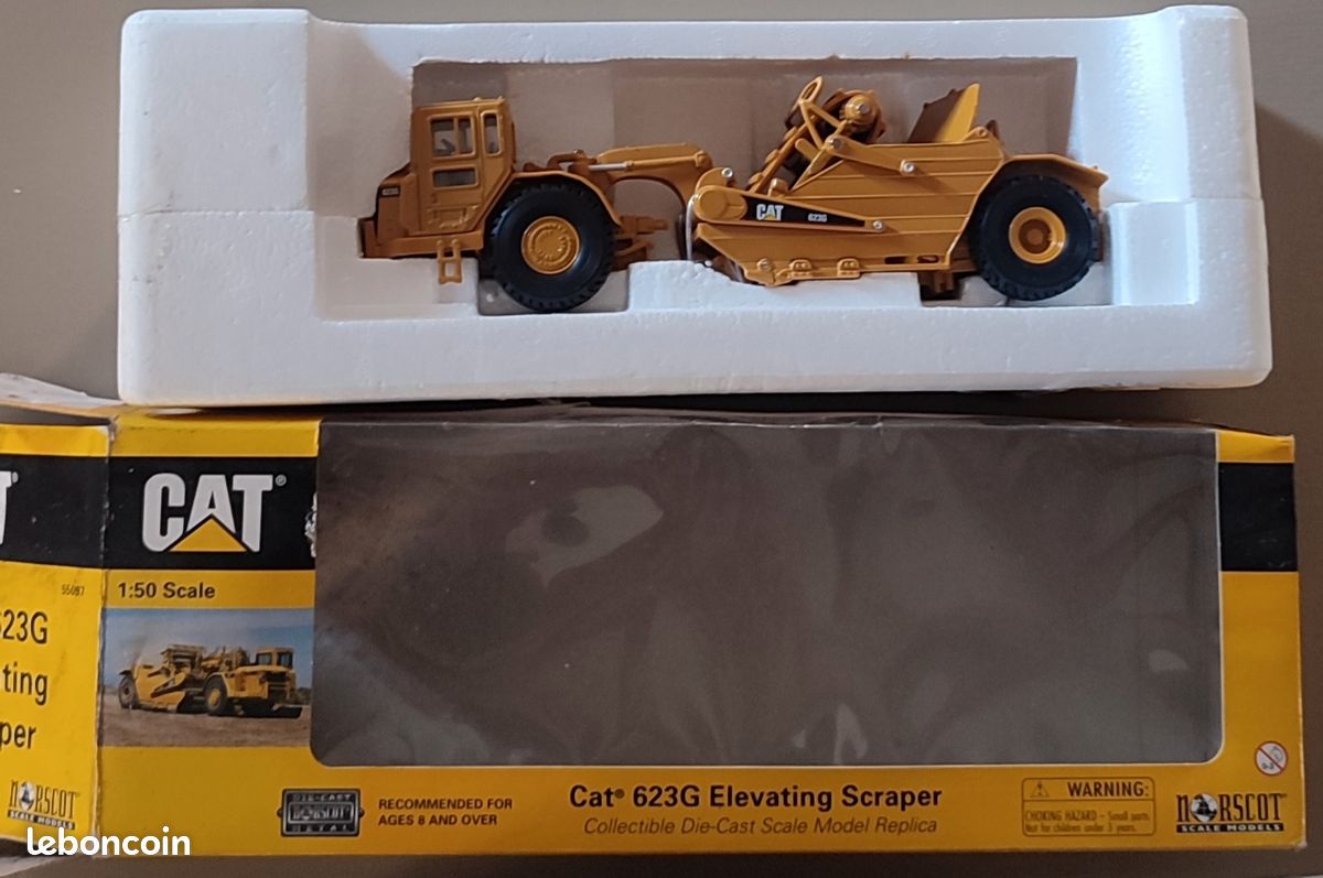 Caterpillar 623 g elevating scraper - Collection